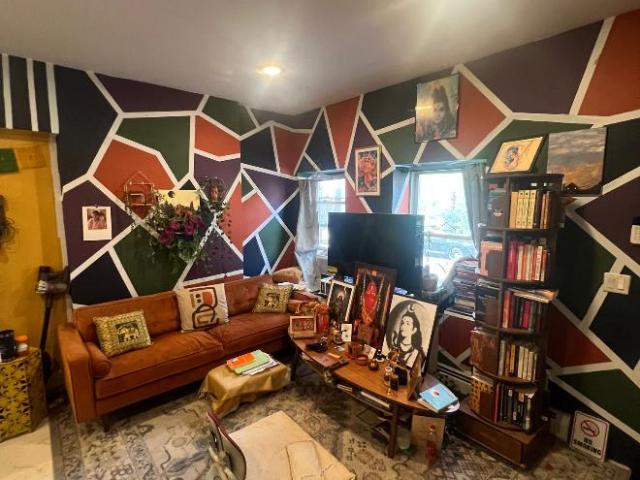 3 Br, 2 bath, Townhouse/Brownstone/RowHouse 397 Woodlawn Ave