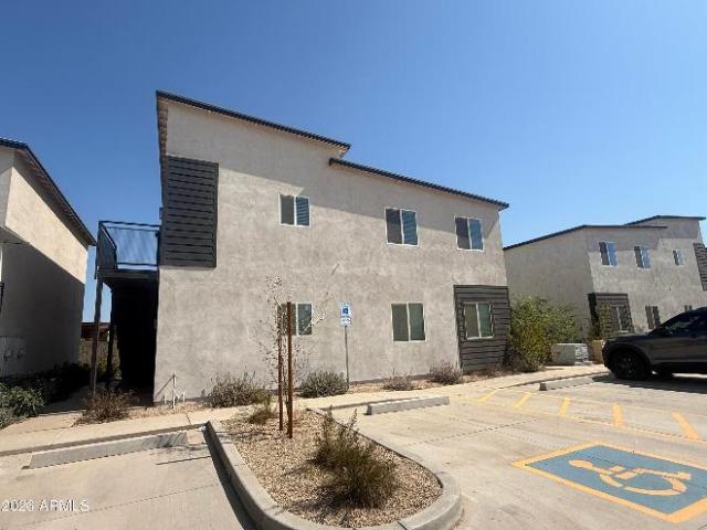 3 Br, 2 bath, Townhouse/Brownstone/RowHouse 4037 S 12th Street