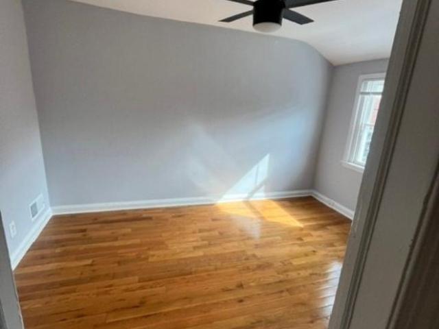 3 Br, 2 bath, Townhouse/Brownstone/RowHouse 421 Torner Road