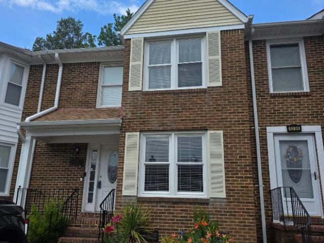 3 Br, 2 bath, Townhouse/Brownstone/RowHouse 4306 Thomas Lane