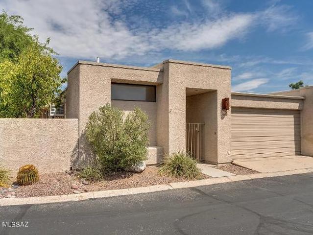 3 Br, 2 bath, Townhouse/Brownstone/RowHouse 4461 E Bullrush Lane