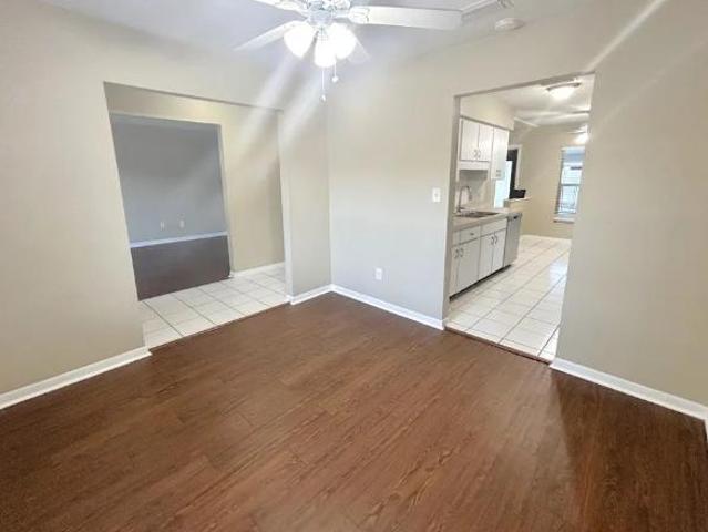 3 Br, 2 bath, Townhouse/Brownstone/RowHouse 509 Clemons Rd