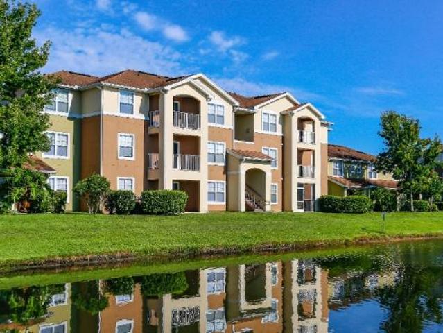 3 Br, 2 bath, Townhouse/Brownstone/RowHouse 5848 Lake Pointe Village Cir