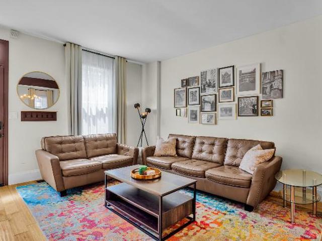 3 Br, 2 bath, Townhouse/Brownstone/RowHouse 585 Showers St