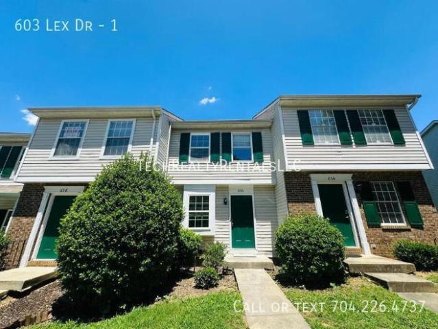 3 Br, 2 bath, Townhouse/Brownstone/RowHouse 603 Lex Dr