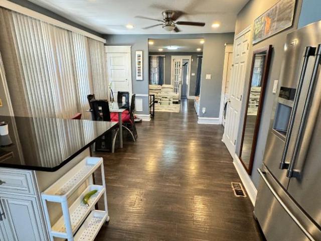 3 Br, 2 bath, Townhouse/Brownstone/RowHouse 634 N 67th St