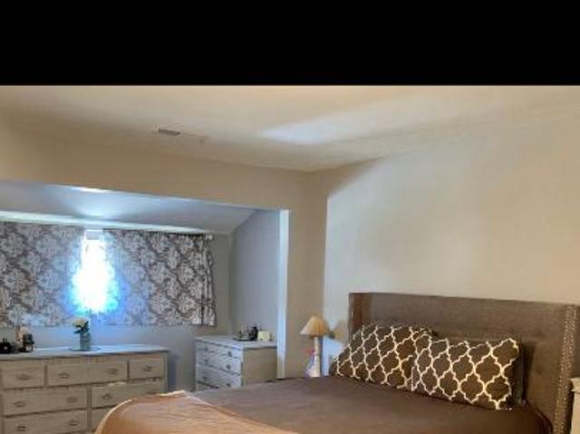 3 Br, 2 bath, Townhouse/Brownstone/RowHouse 6492 Forest Park Dr