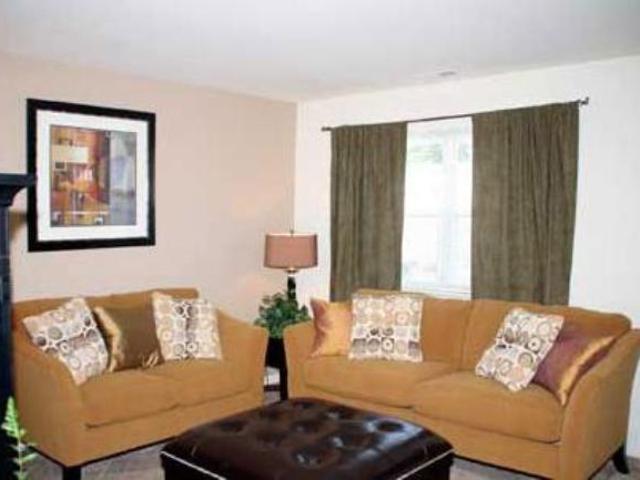 3 Br, 2 bath, Townhouse/Brownstone/RowHouse 6533 Cedar Furnace Cir