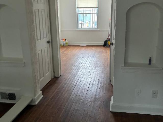 3 Br, 2 bath, Townhouse/Brownstone/RowHouse 66 Allison St NE