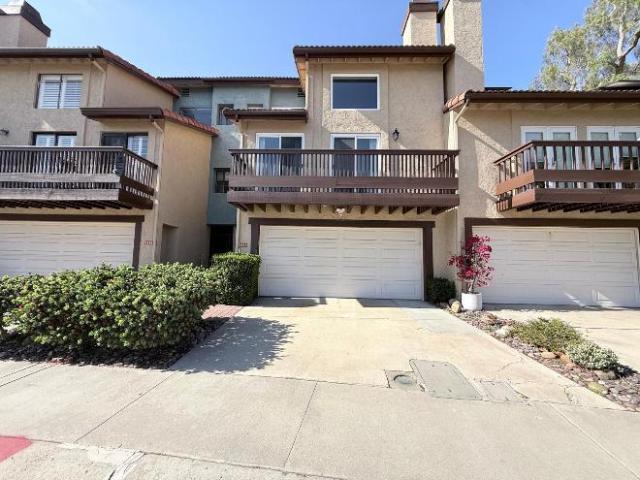 3 Br, 2 bath, Townhouse/Brownstone/RowHouse 6934 Camino Degrazia