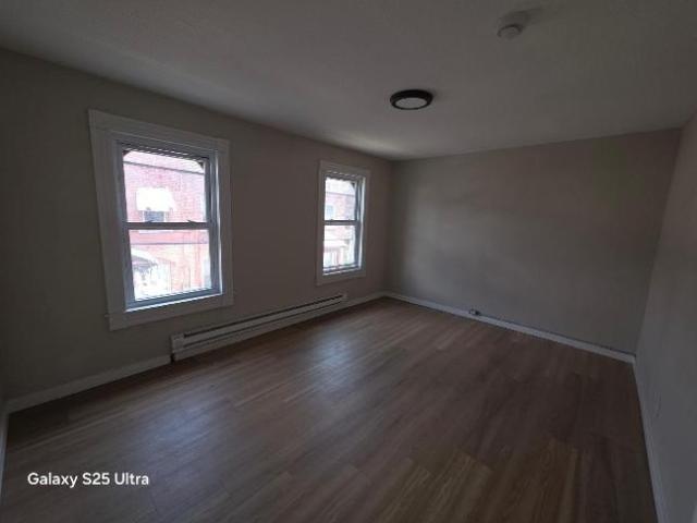 3 Br, 2 bath, Townhouse/Brownstone/RowHouse 6 8 Gordon Place
