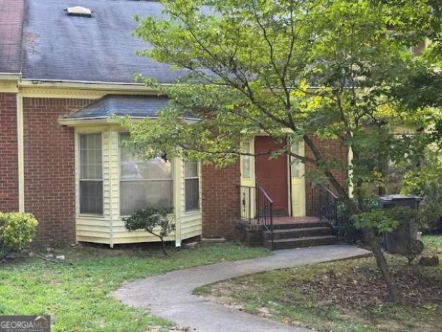 3 Br, 2 bath, Townhouse/Brownstone/RowHouse 7157 Williamsburg Drive