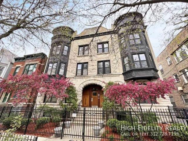 3 Br, 2 bath, Townhouse/Brownstone/RowHouse 814 W Roscoe