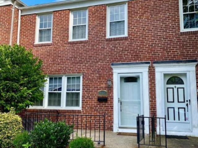 3 Br, 2 bath, Townhouse/Brownstone/RowHouse 8139 Clyde Bank Rd