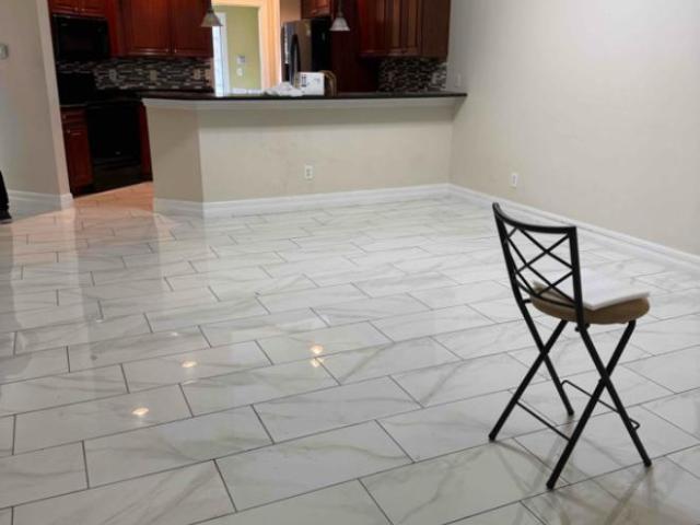 3 Br, 2 bath, Townhouse/Brownstone/RowHouse 8994 Aegan Cir