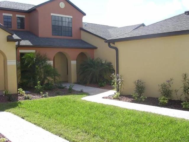 3 Br, 2 bath, Townhouse/Brownstone/RowHouse 975 Luminary Cir