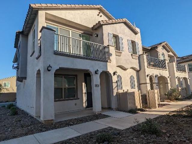 3 Br, 2 bath, Townhouse/Brownstone/RowHouse 9837 E Gamma Ave