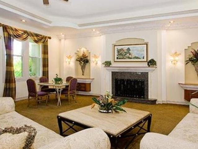 3 Br, 2 bath, Apartment 1060 Coral Ridge Dr