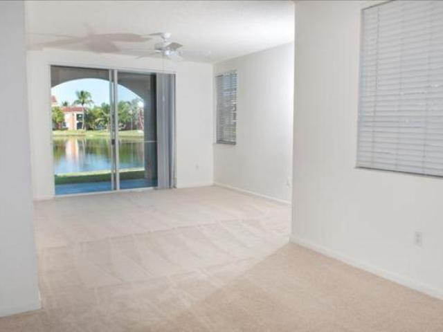 3 Br, 2 bath, Apartment 10720 North Preserve Way