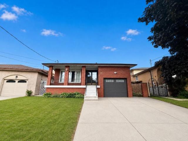 3 Br, 2 bath, Apartment 100 Taymall Street