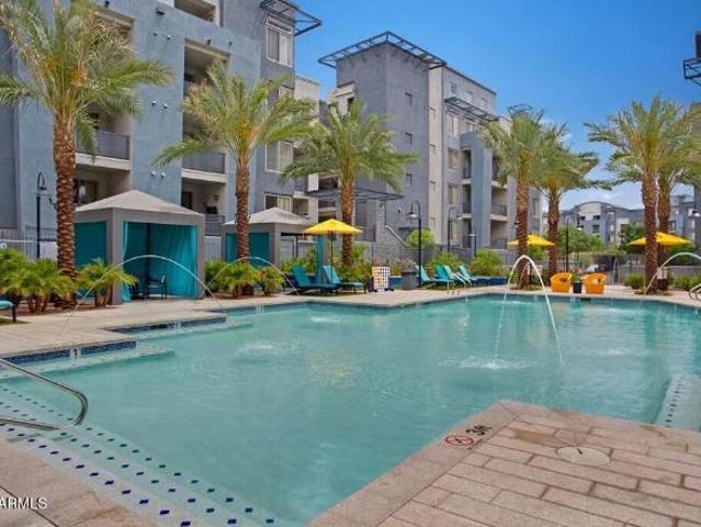 3 Br, 2 bath, Apartment 1033 North Parkside Drive