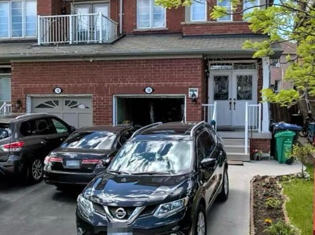3 Br, 2 bath, Apartment 10 Cherryplum Way