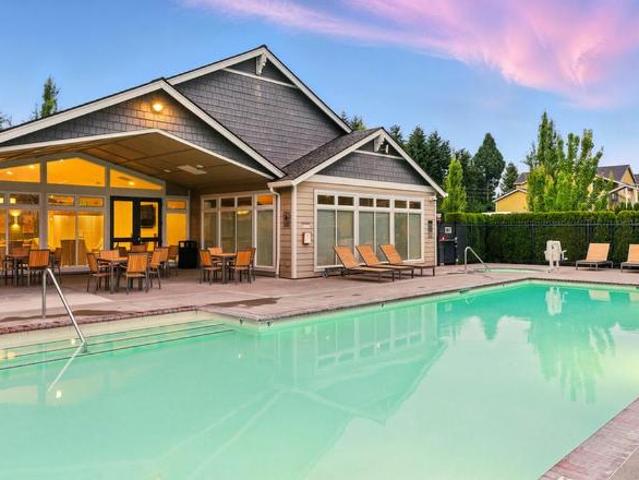 3 Br, 2 bath, Apartment 11806 NE 122nd Ave