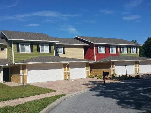 3 Br, 2 bath, Apartment 1125 Evergreen Court