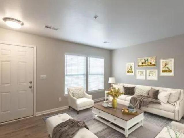 3 Br, 2 bath, Apartment 12450 Three Rivers Rd