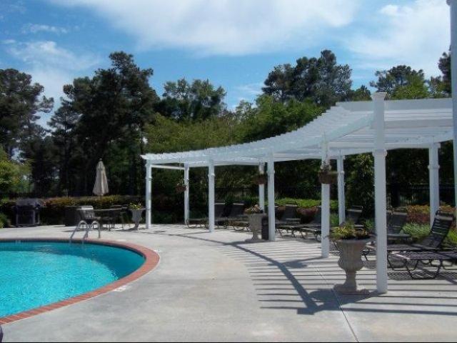 3 Br, 2 bath, Apartment 12227 Tara Blvd
