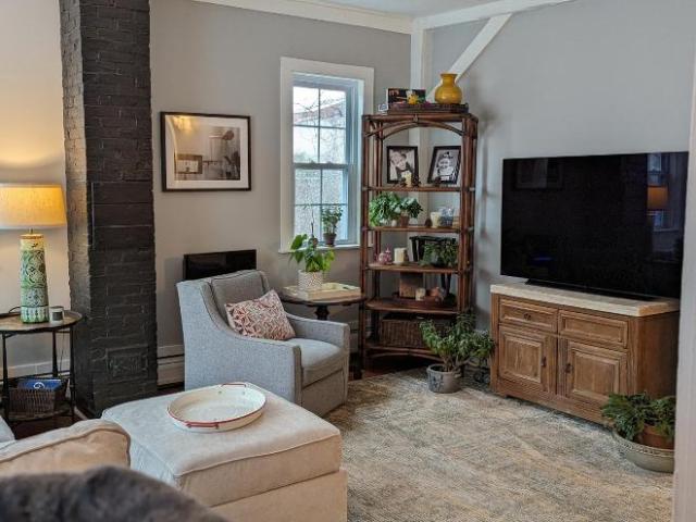 3 Br, 2 bath, Apartment 134 State St