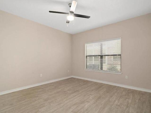 3 Br, 2 bath, Apartment 13900 Chadwick Pkwy