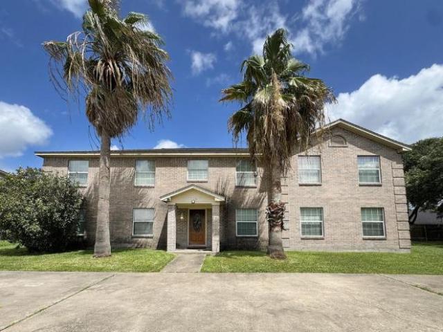 3 Br, 2 bath, Apartment 139 Sherwood Dr