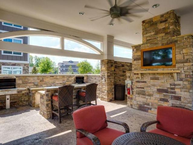 3 Br, 2 bath, Apartment 131 Gracyn Olivia Drive