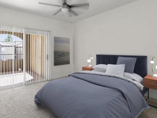 3 Br, 2 bath, Apartment 1333 W Guadalupe Rd