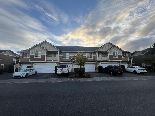 3 Br, 2 bath, Apartment 14725 50th Dr NE