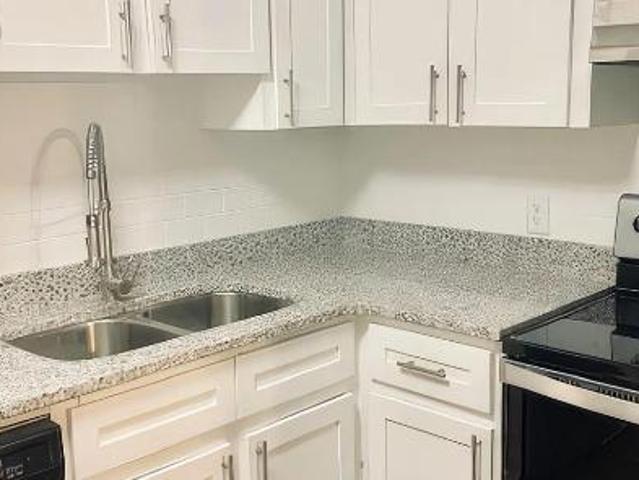 3 Br, 2 bath, Apartment 150 Chateau Terrace