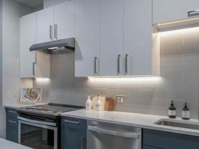 3 Br, 2 bath, Apartment 164 Lexington Road