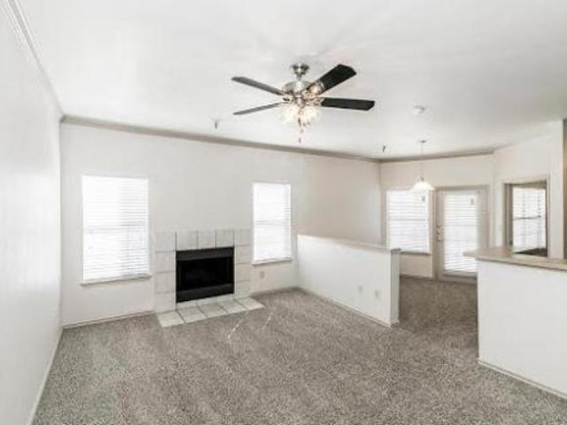 3 Br, 2 bath, Apartment 165 Forestbrook Dr