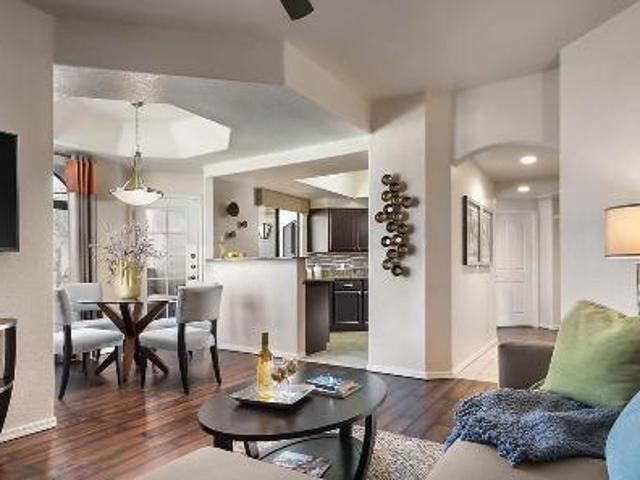 3 Br, 2 bath, Apartment 16601 N 12th St