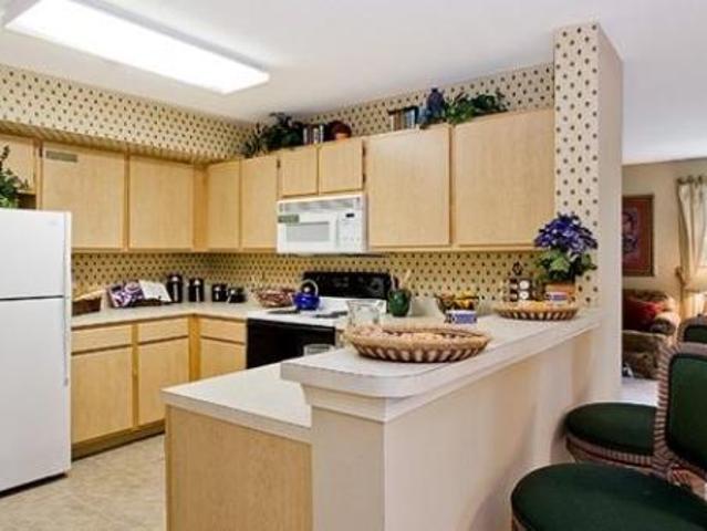 3 Br, 2 bath, Apartment 16000 S Post Rd