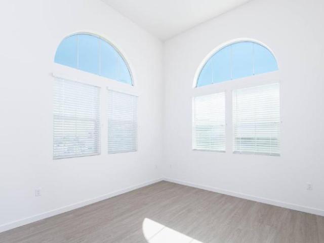 3 Br, 2 bath, Apartment 1625 Santa Venetia Street