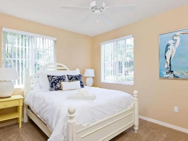 3 Br, 2 bath, Apartment 1632 North Federal Highway