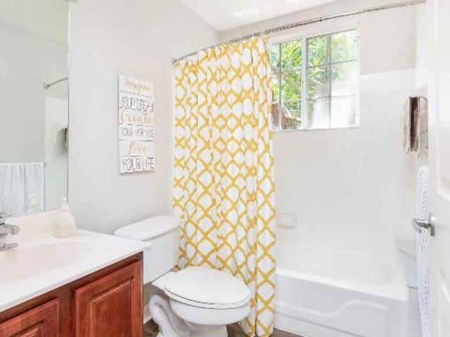 3 Br, 2 bath, Apartment 1632 North Federal Highway