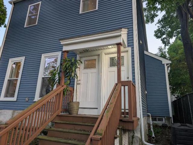 3 Br, 2 bath, Apartment 163 Ferry Street