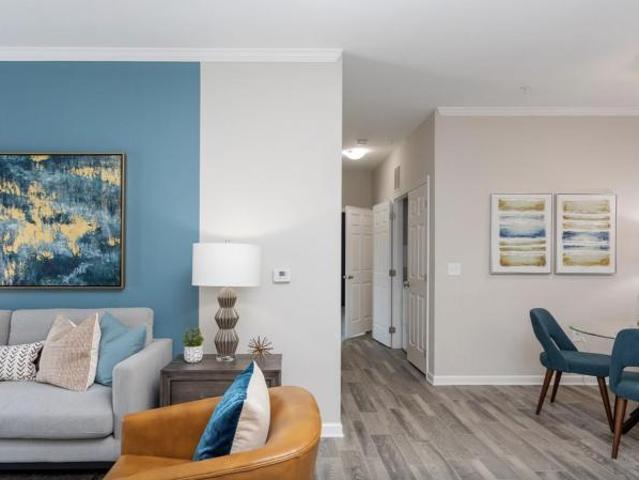 3 Br, 2 bath, Apartment 1747 Alexander Springs Ln