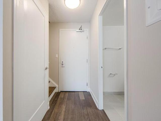 3 Br, 2 bath, Apartment 1751 Sheppard Avenue East