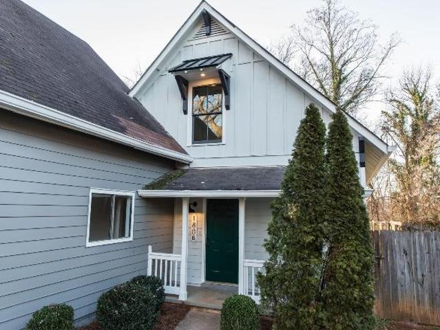3 Br, 2 bath, Apartment 180 Howard St NE