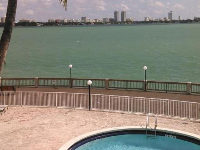 3 Br, 2 bath, Apartment 1900 S Treasure Dr