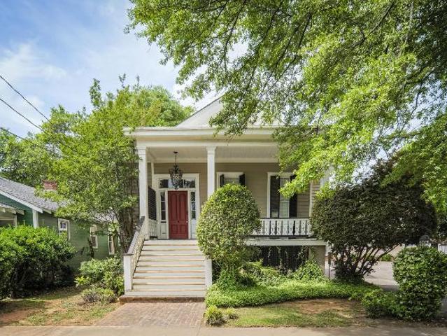 3 Br, 2 bath, Apartment 1921 Pickens St